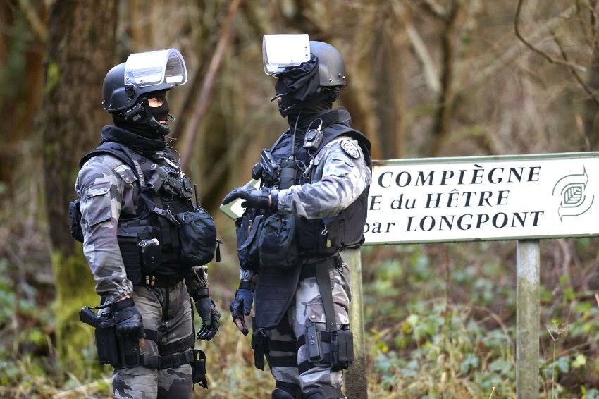 Members of GIPN, (French National Police Intervention Groups) are ...