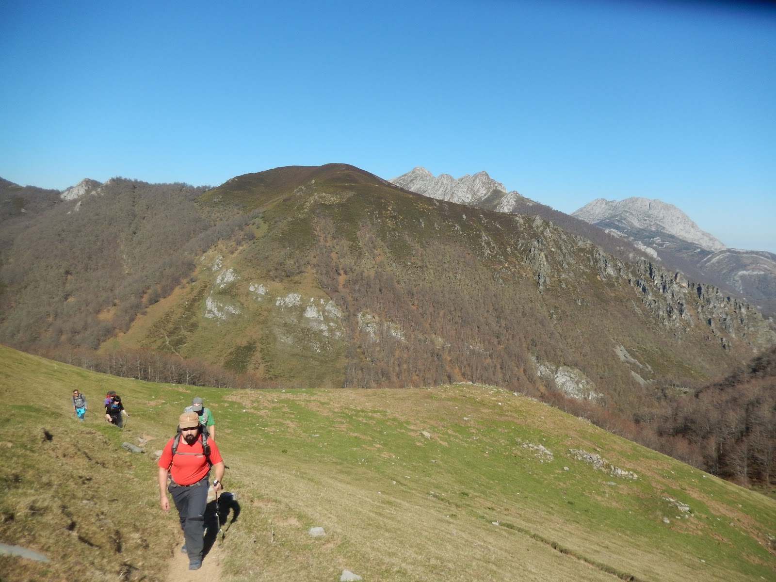 Camudando'l camín: Altu Ventaniella (Ponga) - Les Pandes - Pileñes ...