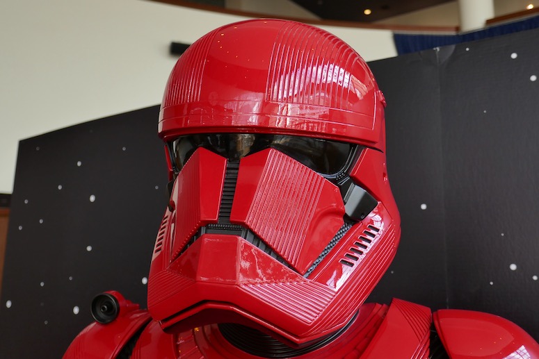 Hollywood Movie Costumes and Props: Sith Trooper amour from Star Wars ...