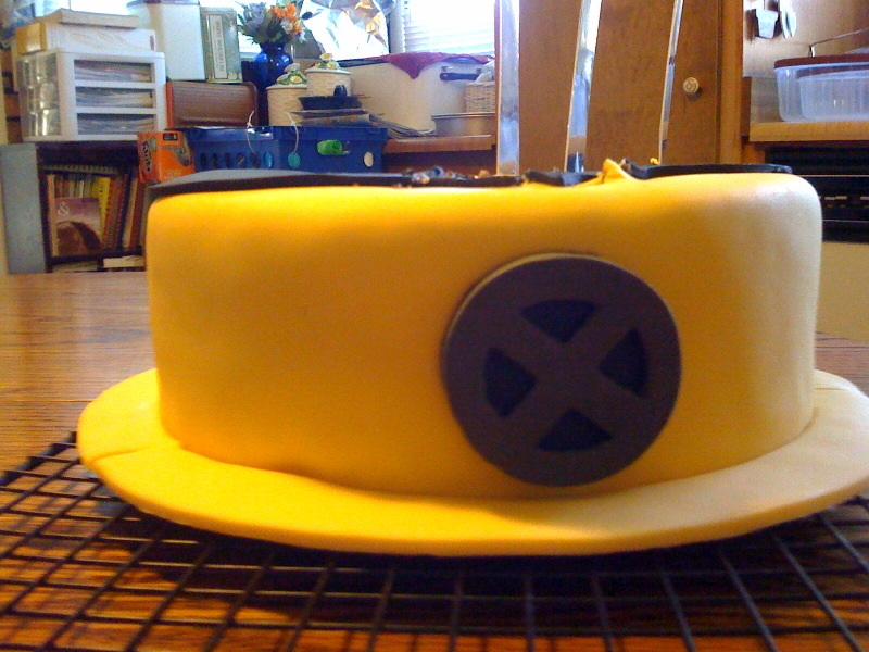 Melinda Makes Cake: Wolverine Fondant Cake