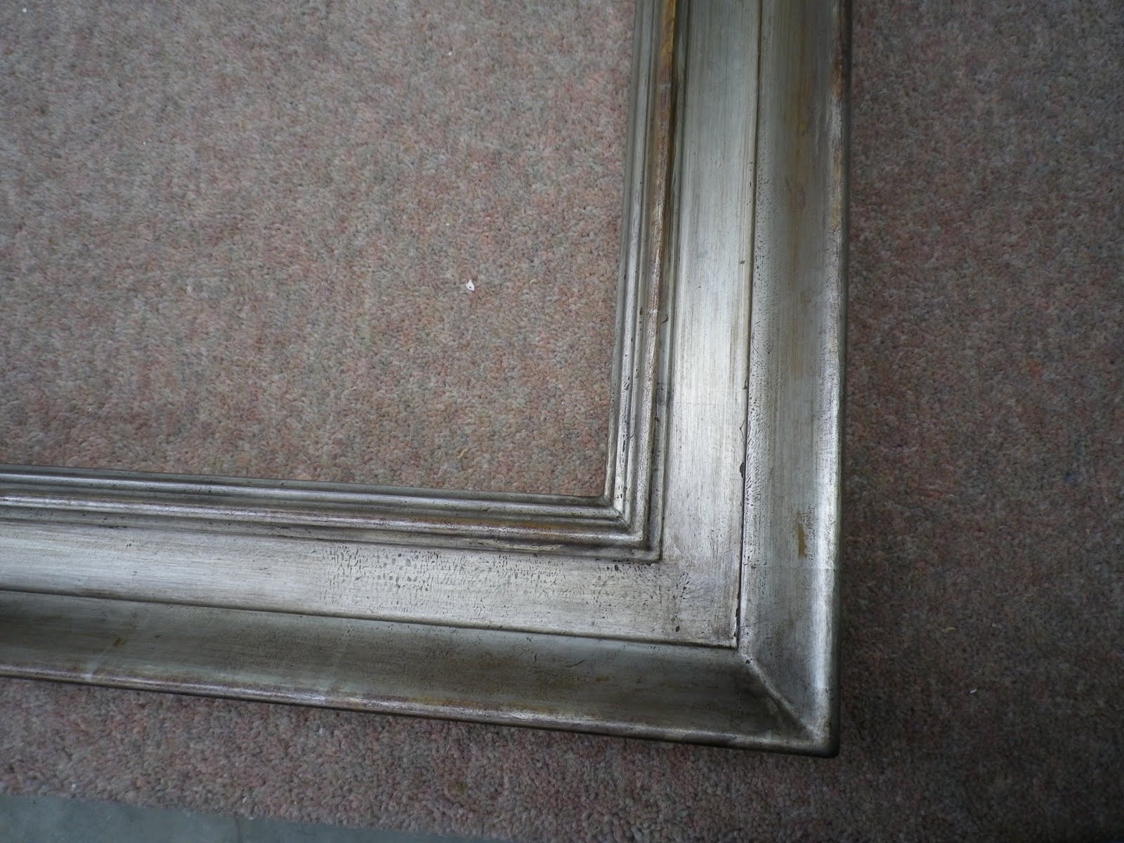 Framemaker: Silver gilded frame