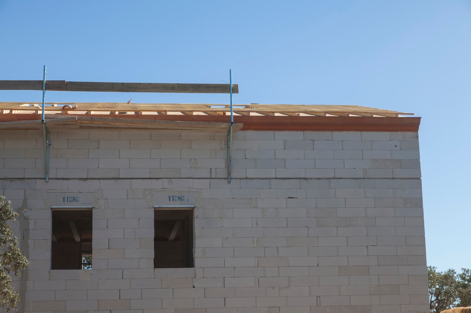 Eco-logis à Beaulieu: Chevrons et lattage