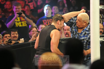 WWE In live!!!!: SETH ROLLINS & ROMAN REIGNS vs CODY RHODES & GOLDUST