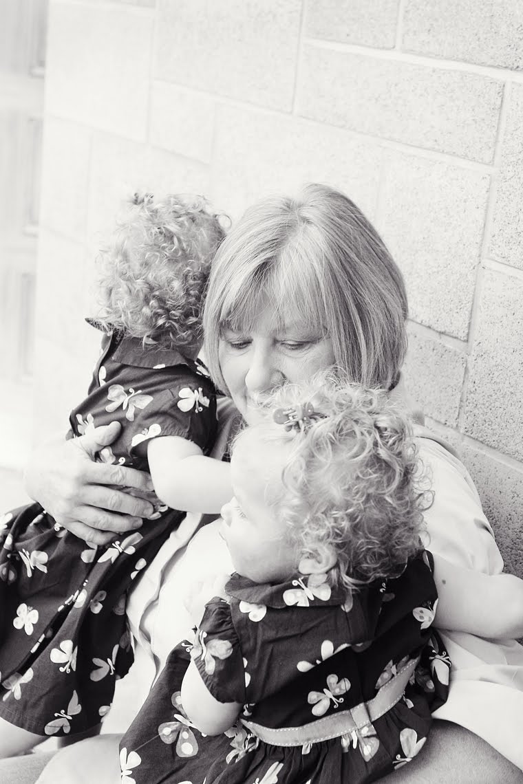 Feeling the photo: ::Allred ladies::