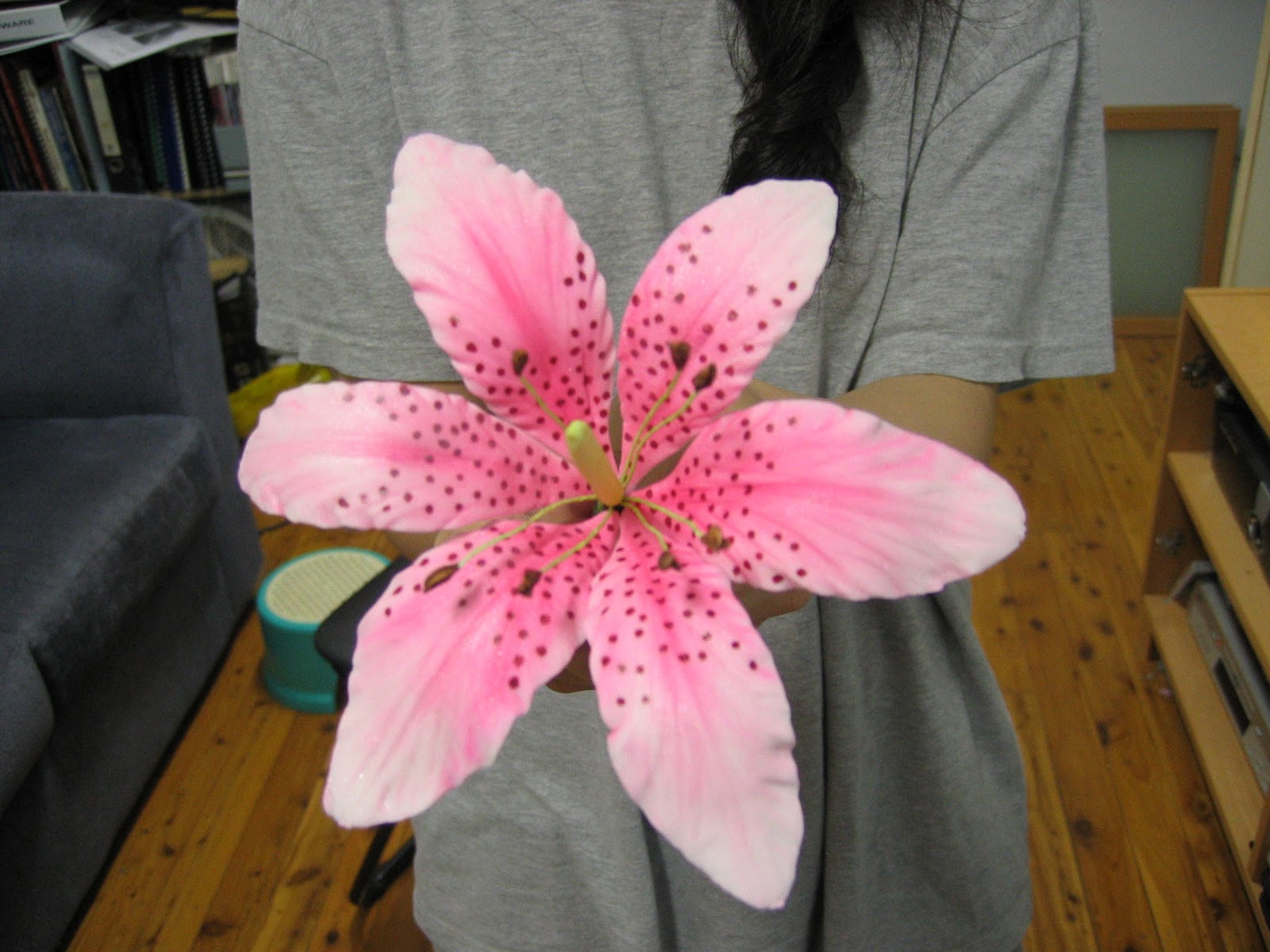 Cake Decoration & Baking Adventure: My First Sugar Lily ~ Dec 2007