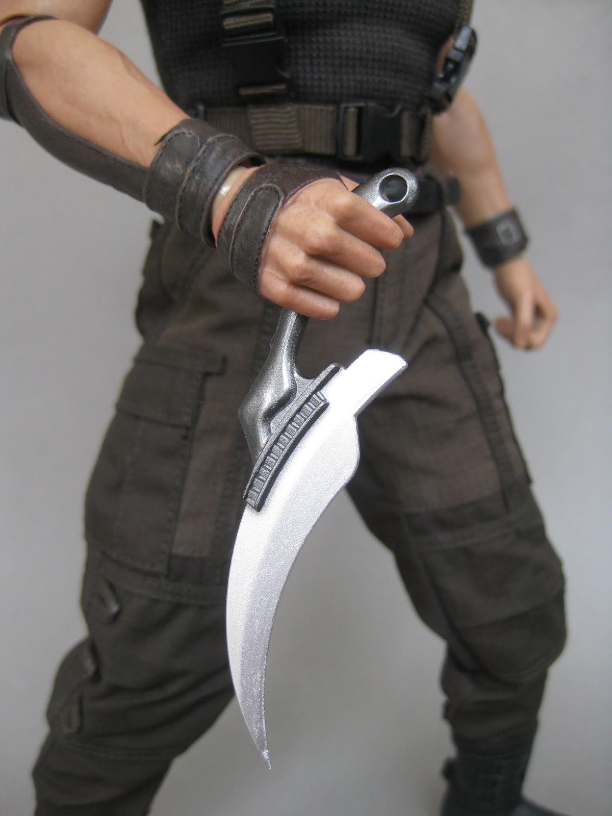 Ulak Blades Discounted | www.oceanproperty.co.th