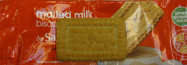 Supersupergirl's Food Reviews: Malted milk biscuits