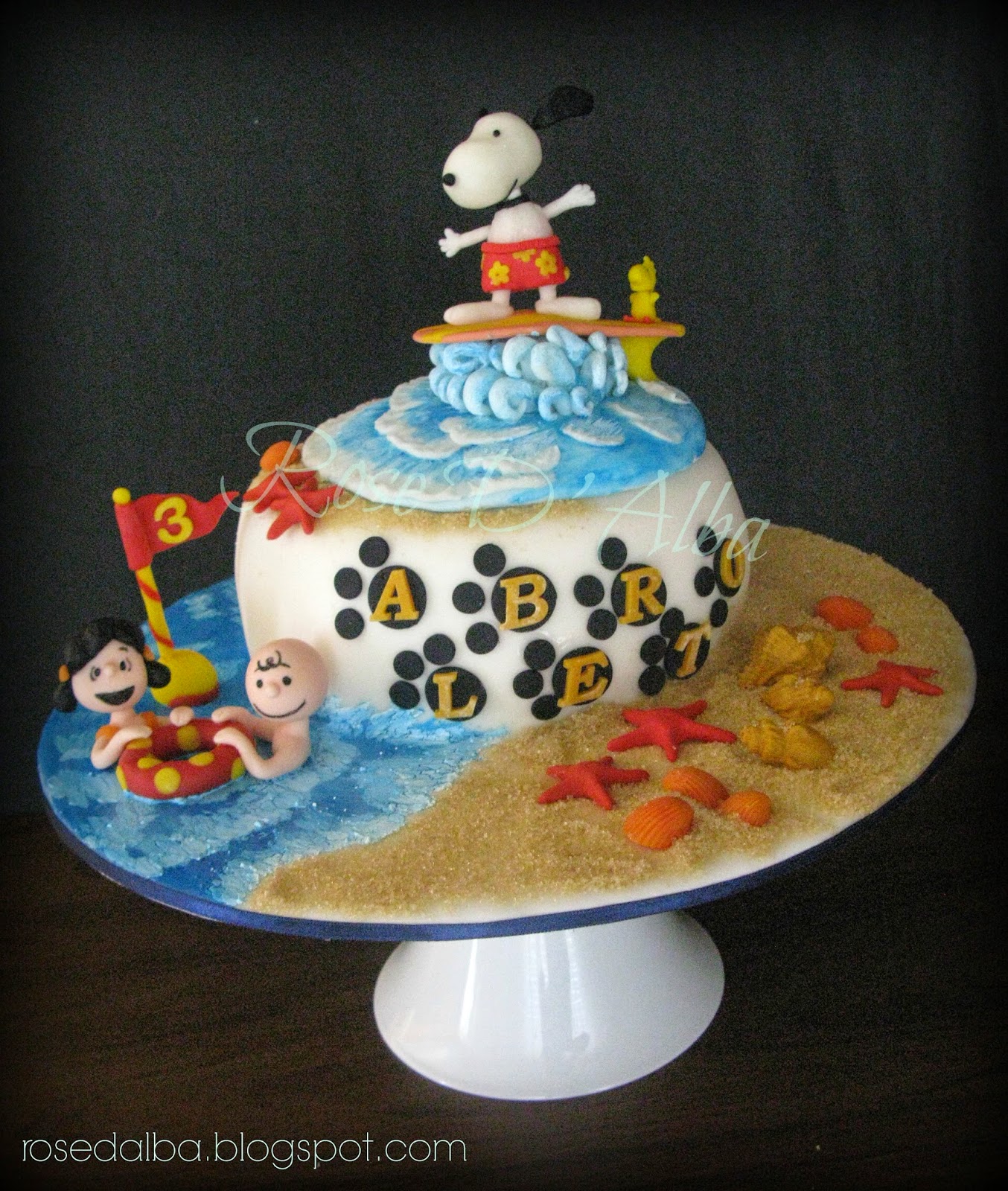 ROSE D' ALBA cake designer: Snoopy cake per il piccolo Alberto