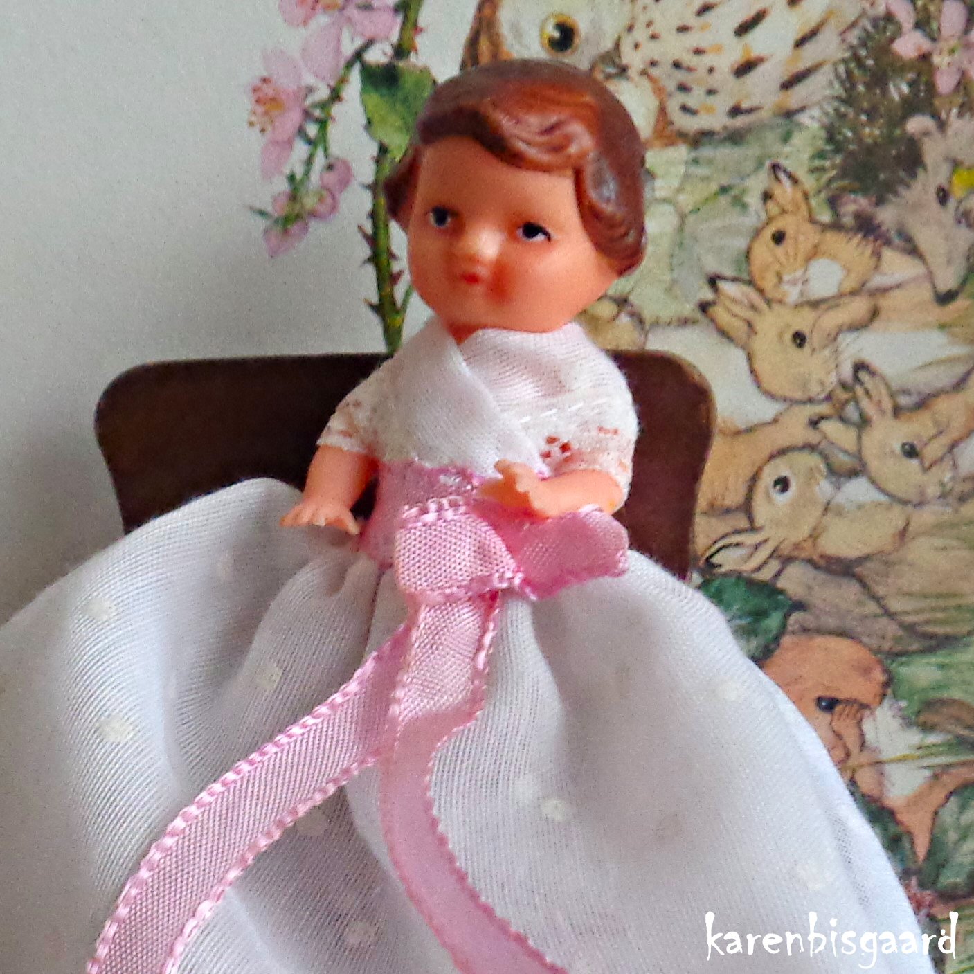 Karen`s Vintage Dolls Photography.: Ari doll wearing hand stitched long ...