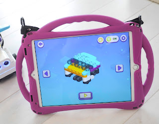 How to Code: BOTZEES Review: Interactive STEM Robot | Jenny's Crayon ...