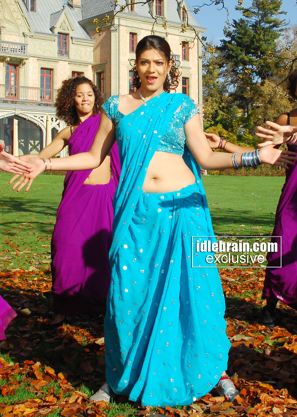 Gsv Pics - Photos with Poetry: SIYA Hot Actress Deep Navel Show