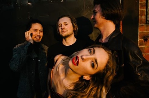 Breaking More Waves: New Music: Pumarosa - Fall Apart