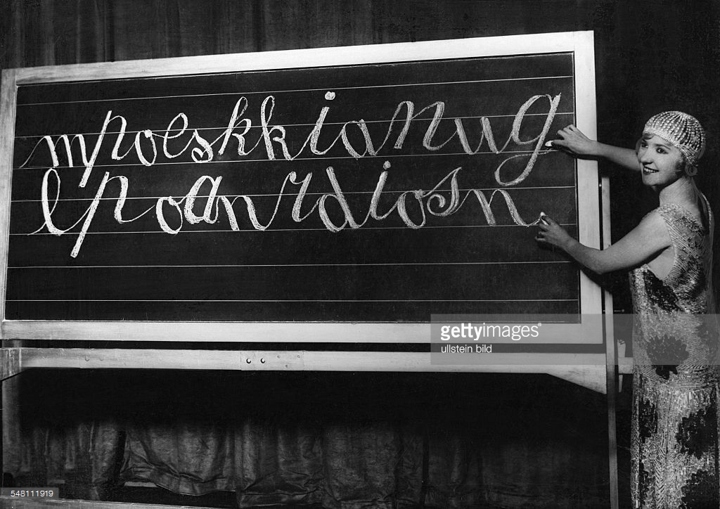 Pictures of Thea Alba, the Woman With Ten Brains ~ Vintage Everyday