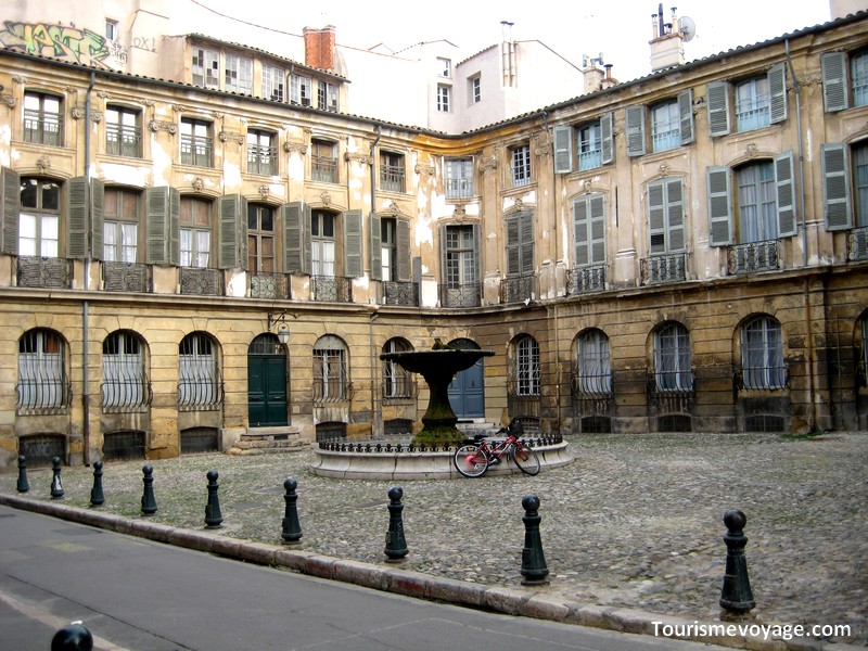 Nos villes en photo: La ville d'Aix en Provence