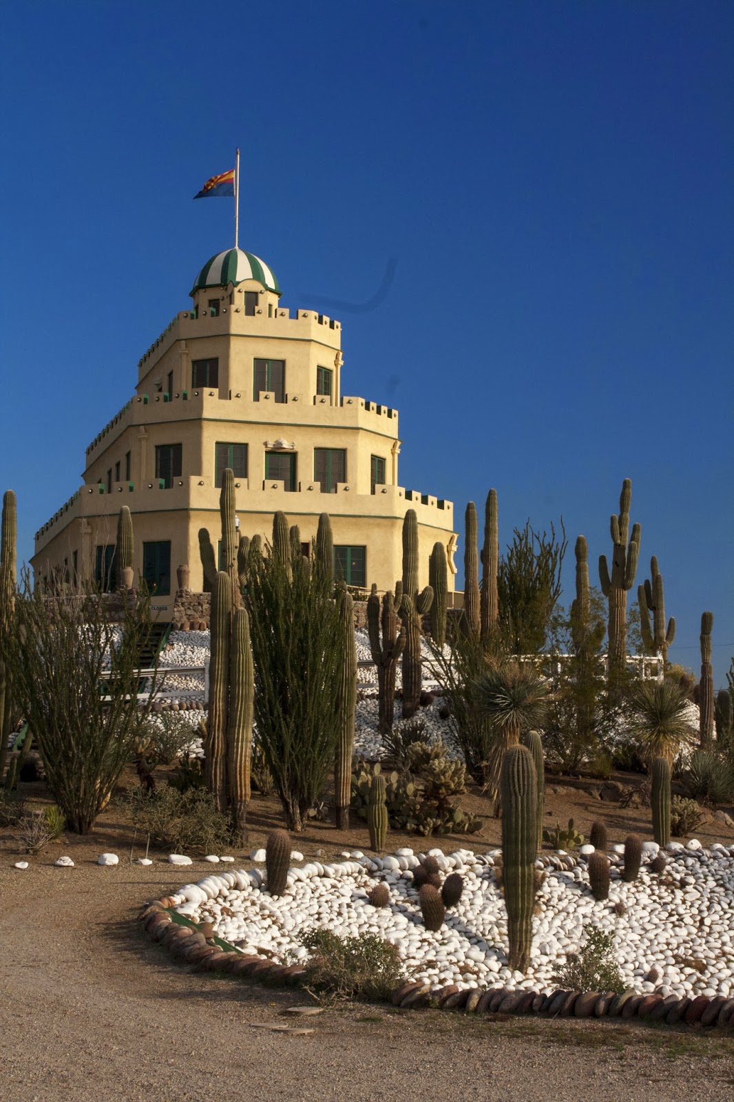 Ladee's Travels: Phoenix, AZ - Tovrea Castle at Carraro Heights