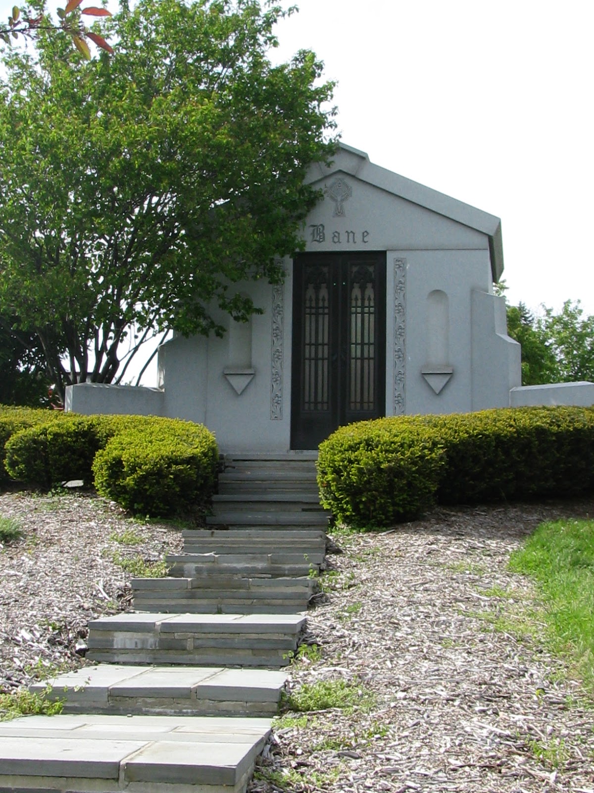 A Grave Interest: Mausoleums, Crypts, and Tombs (Oh My!)