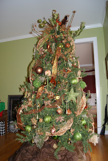 It's the Little Things: How to Layer a Christmas Tree