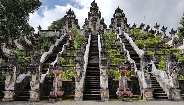 10 TEMPAT WISATA TERBAIK DI BALI - http://yashasmonilaidler.blogspot.com