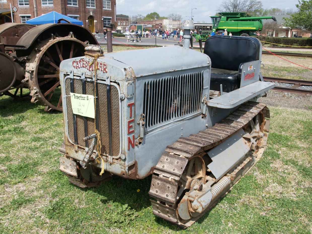 The Iron Mule: Caterpillar Ten