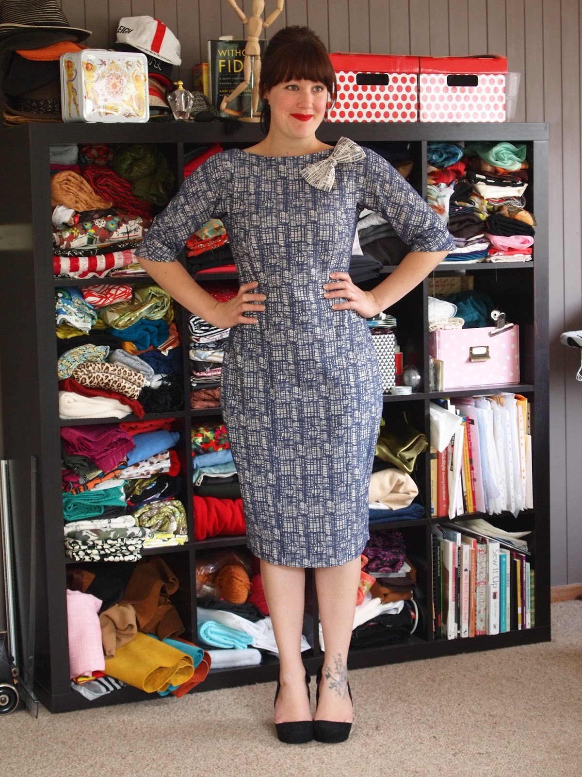 The Long & Winding Bobbin: Tessuti Gridlock Gertie Wiggle Dress!