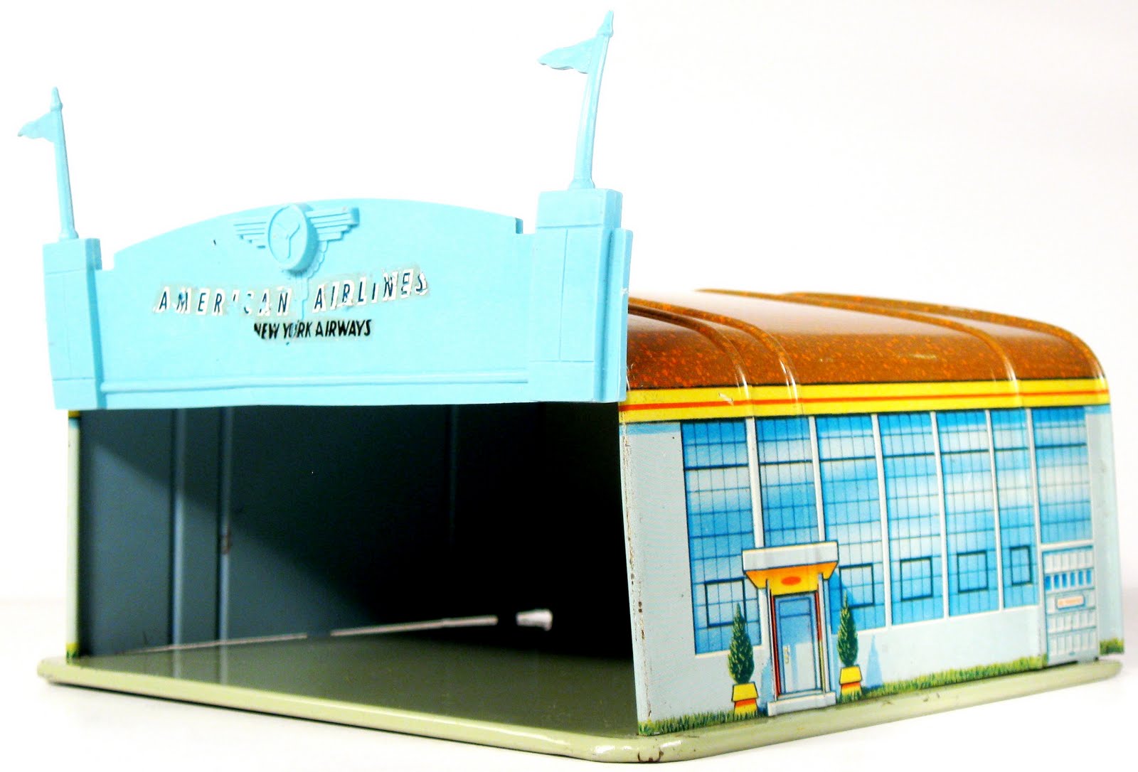 Toys and Stuff: Marx American Airlines Jetport Hangar