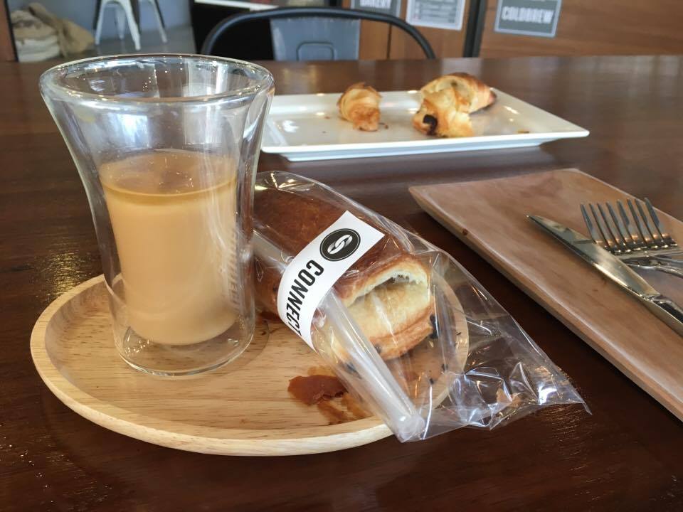 Amy Cooks Again: Nairobi's New Independent: Connect Coffee