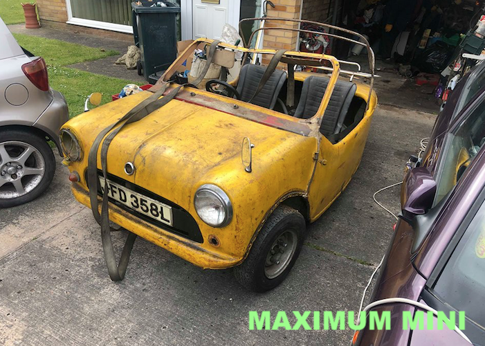 Maximum Mini: An ABC Tricar for Christmas (1)
