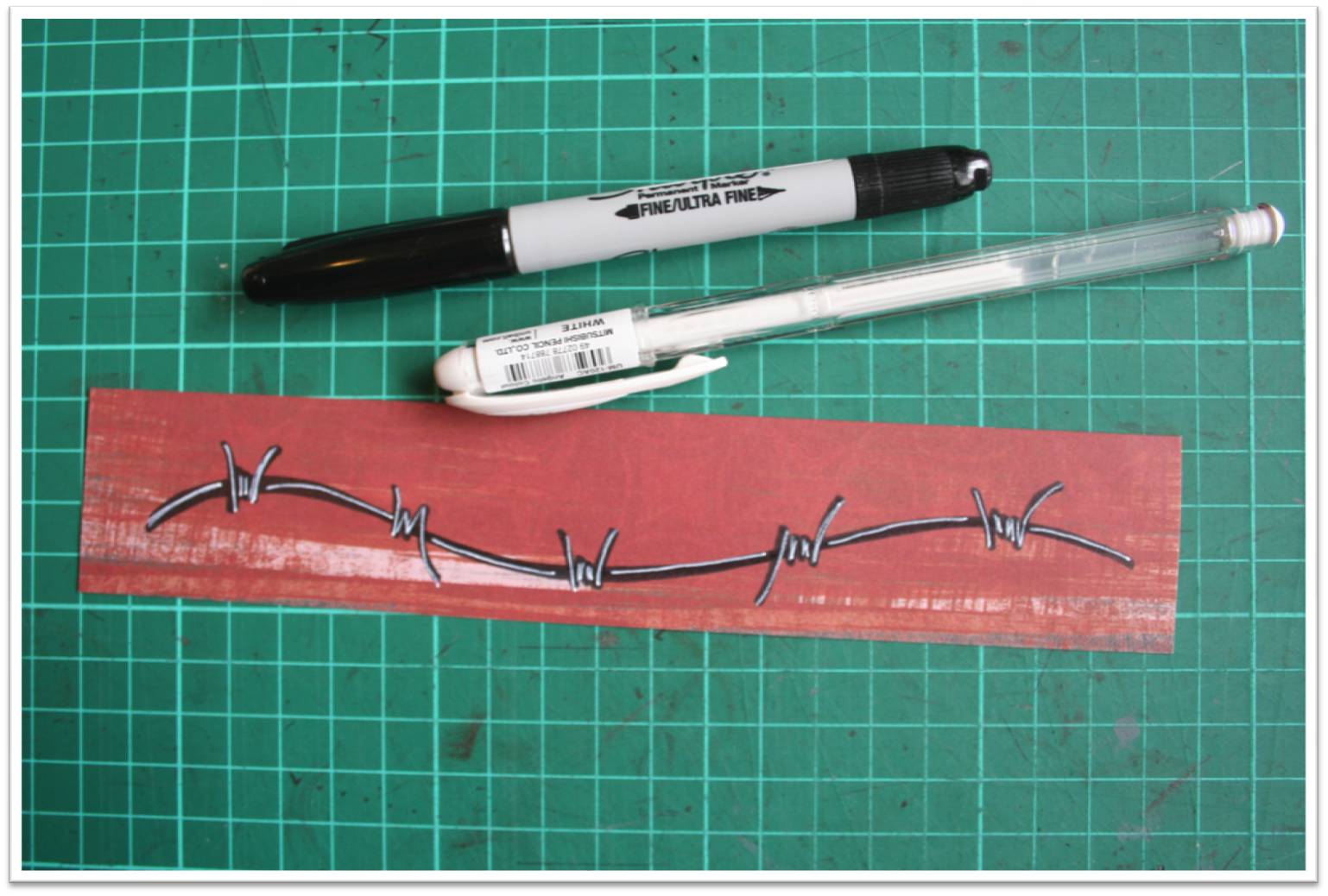 Homespun Scrapbooking: URGR8 & Barb Wire Tutorial