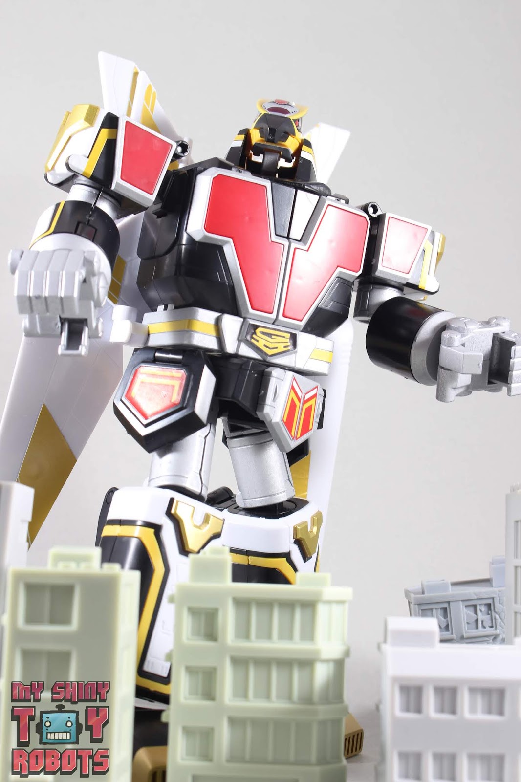 My Shiny Toy Robots: Toybox REVIEW: Super Mini-Pla Jet Garuda