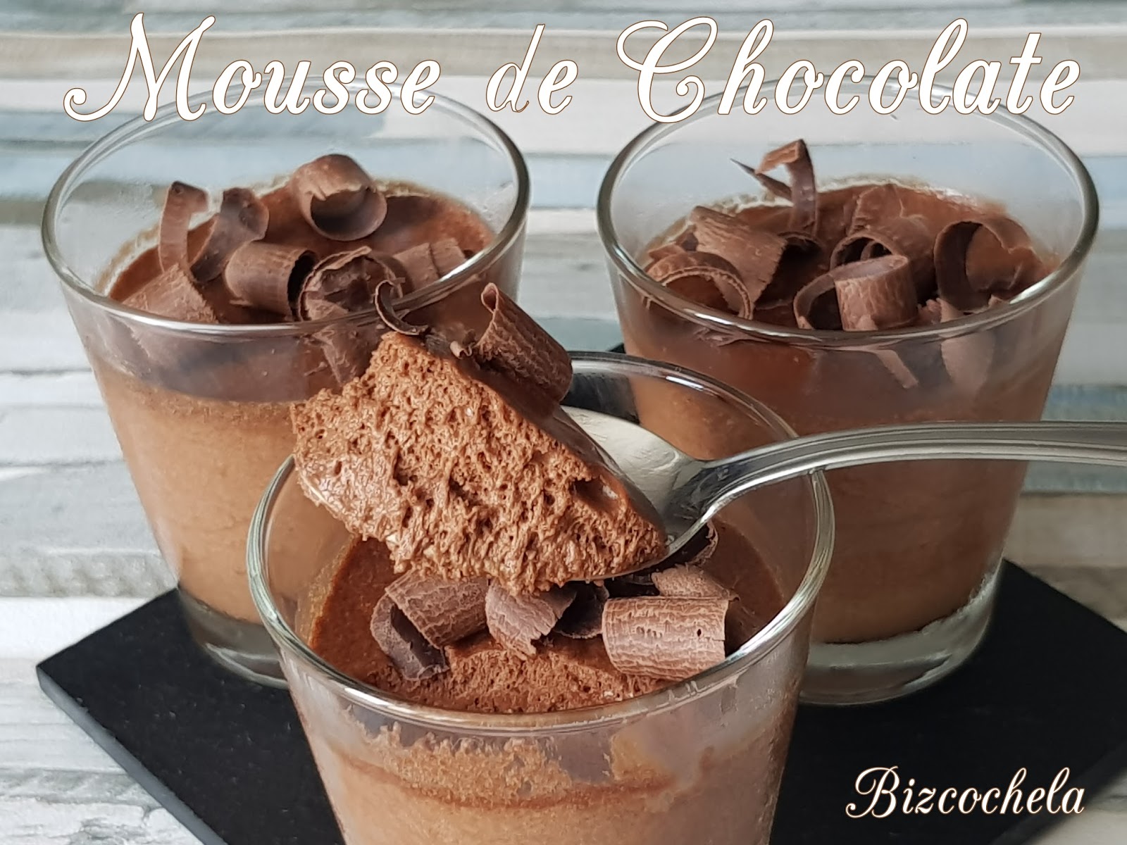 MOUSSE DE CHOCOLATE CLÁSICA
