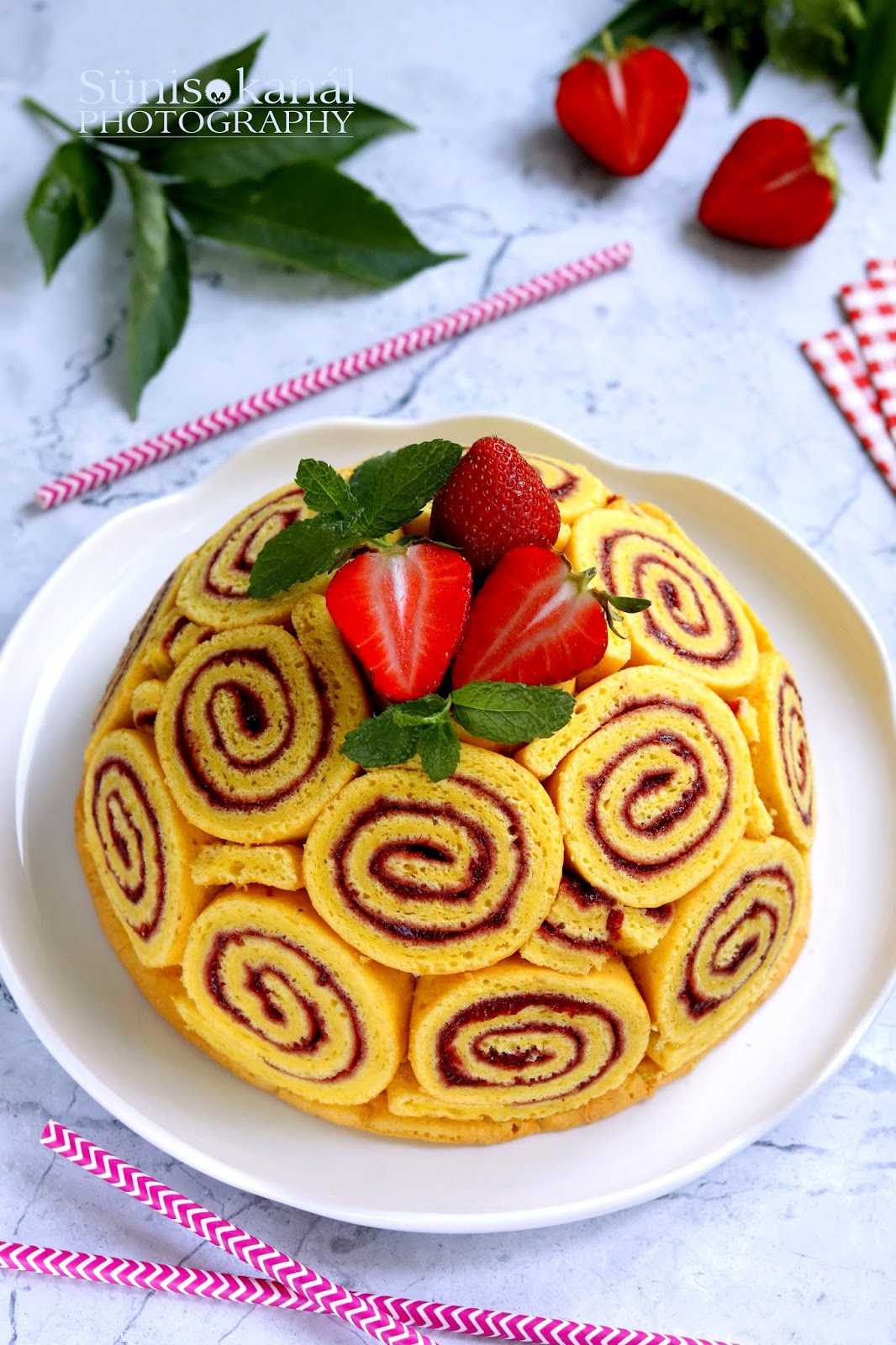 Sünis kanál: Epres Charlotte torta