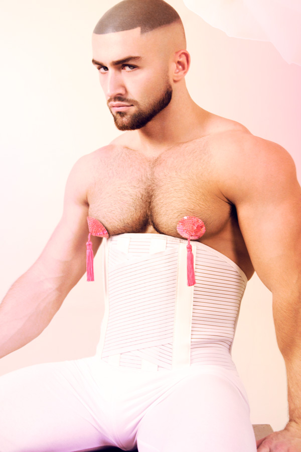 Museo LoPiù: Bizarre male pinups