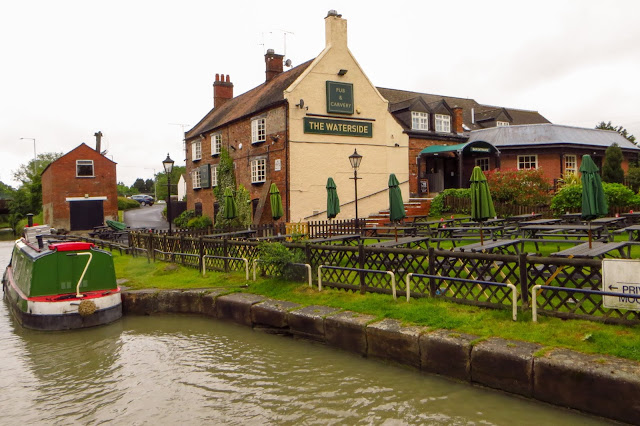Pubs: Then & Now: Canal Pub Crawling - Part 3