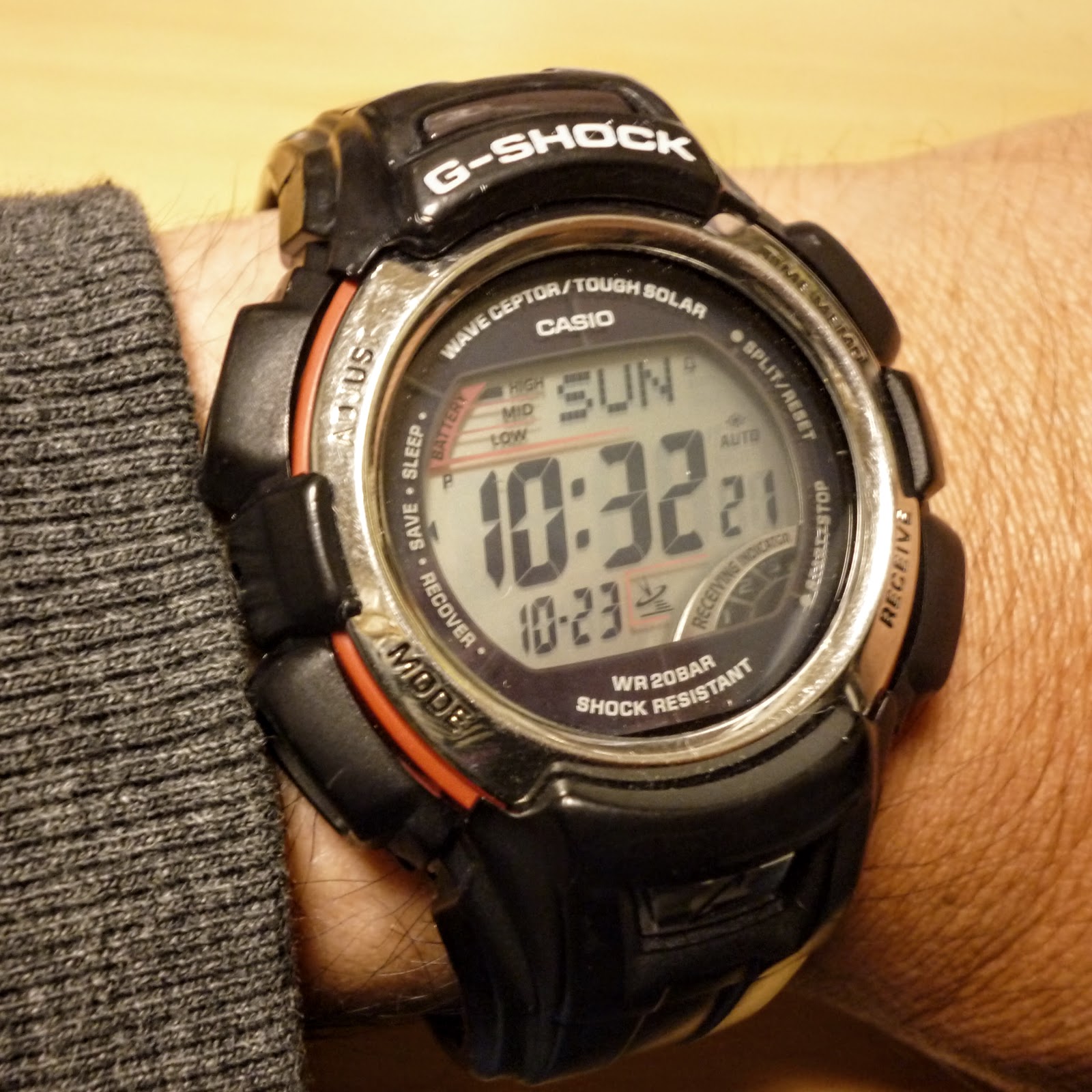 初のベゼル崩壊、CASIO G-SHOCK GW-300