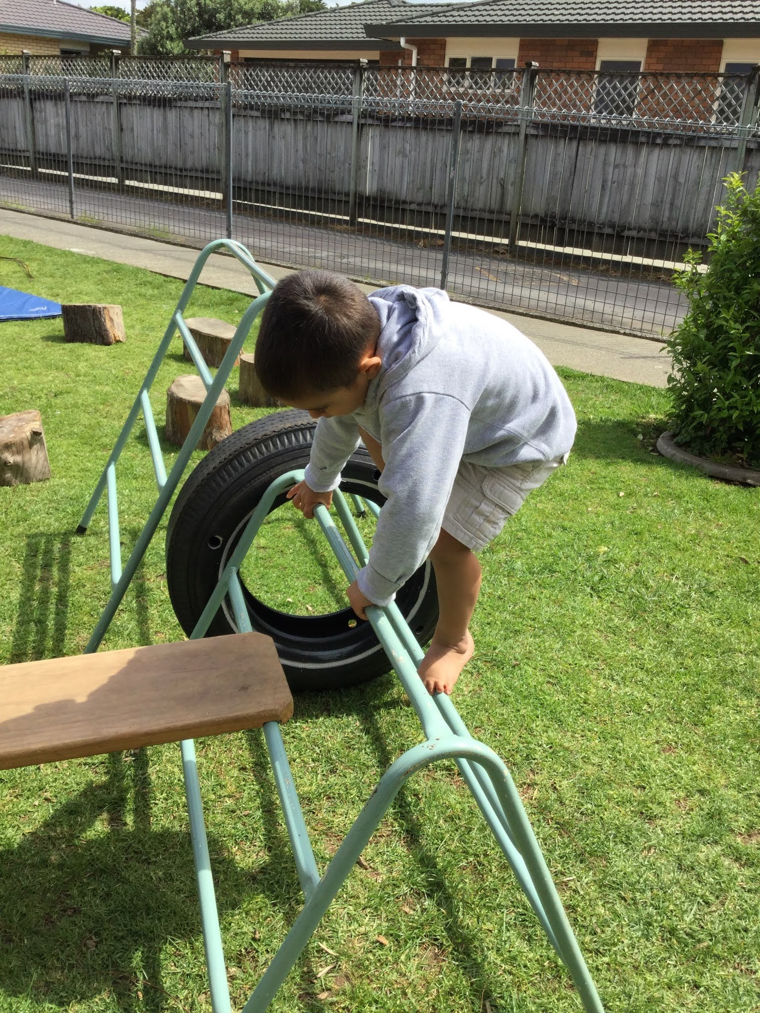 Mairtown Kindergarten: Obstacle Course Learning