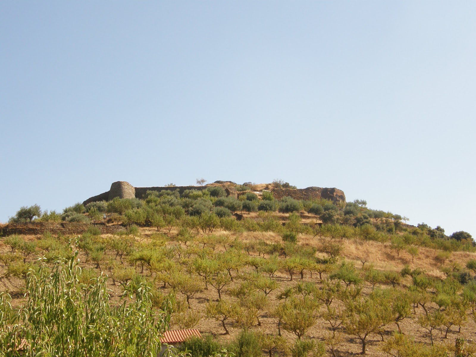 Fronteiras: Castelos da Raia: Castelo Melhor (c. de Vila Nova de Foz Côa)