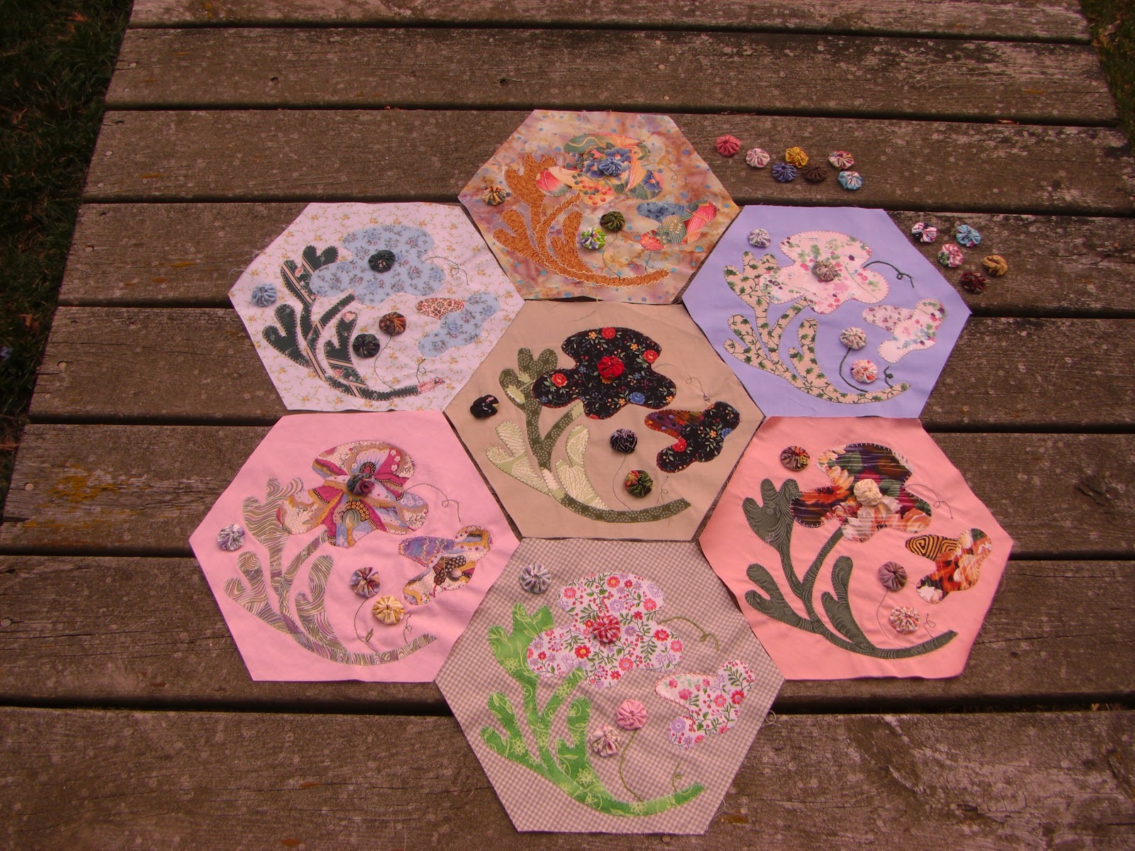 J. R. Books: Lovina's Pressed Flower blocks