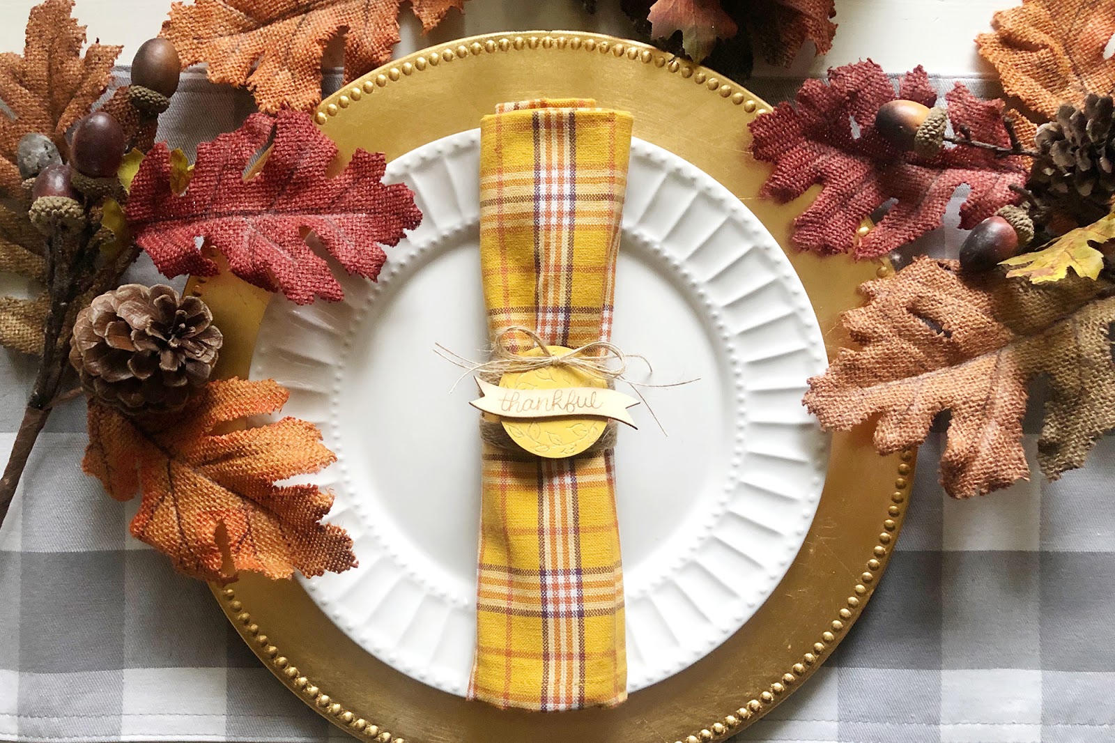 For the Love of Paper: Happy Thanksgiving! Handmade Napkin Rings tutorial