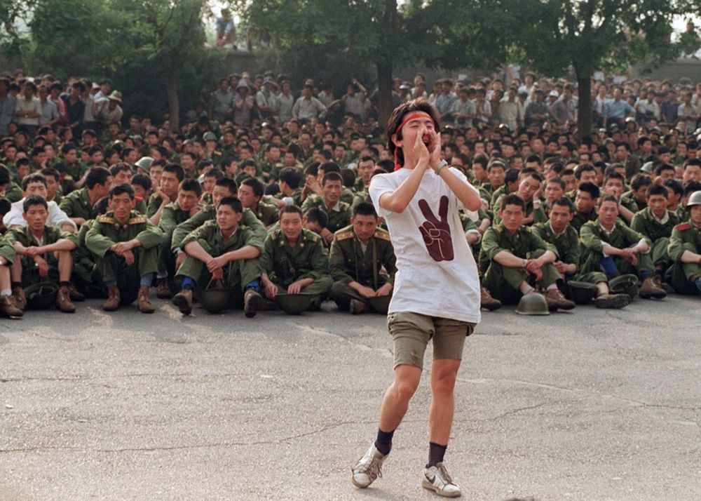 40 Amazing Photos From the 1989 Tiananmen Square Protests ~ Vintage ...