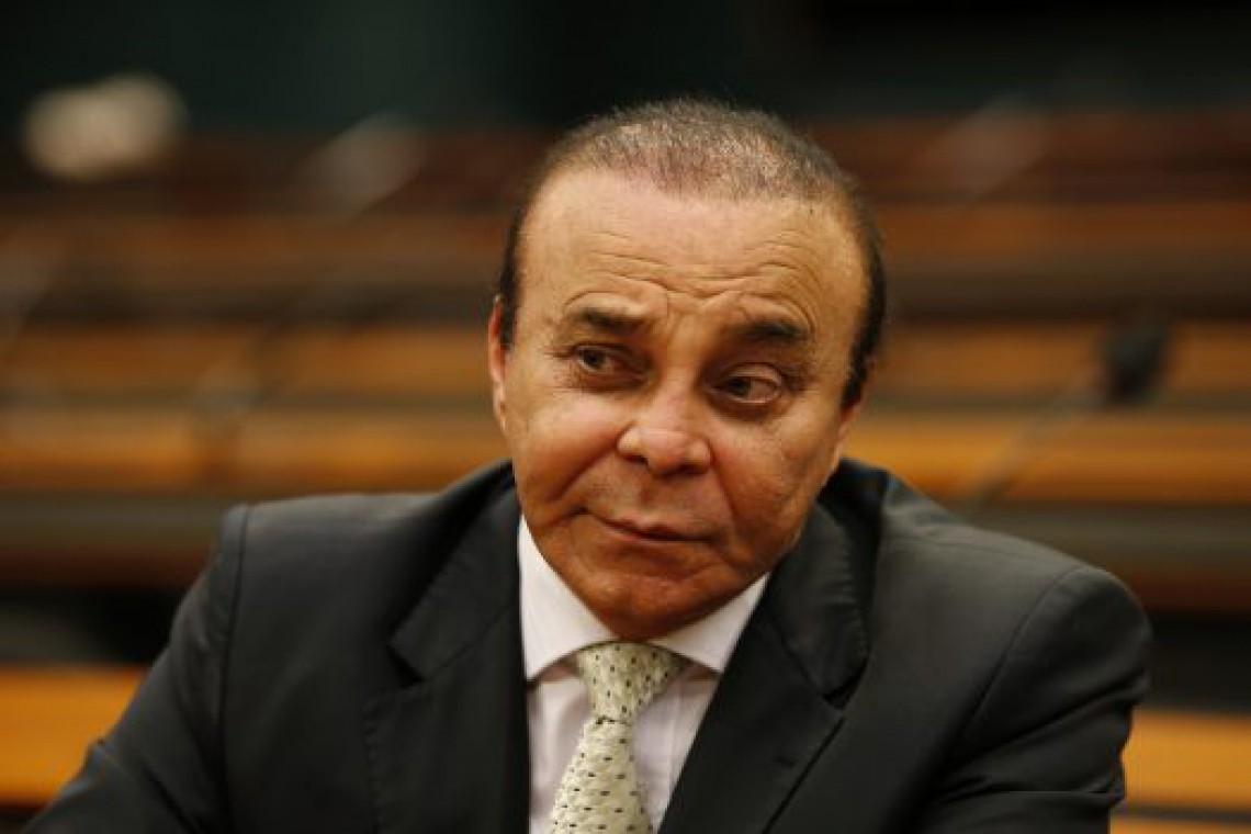 Ex-deputado federal Aníbal Gomes é um dos alvos da operação Fiat Lux ...