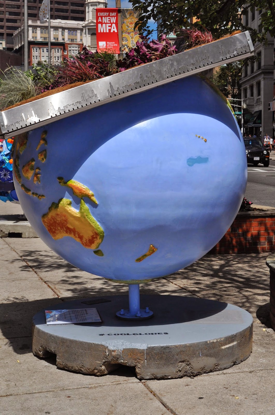 Hot Ideas for a Cooler Planet: Green Roofs Save Energy Globe & The Cool ...