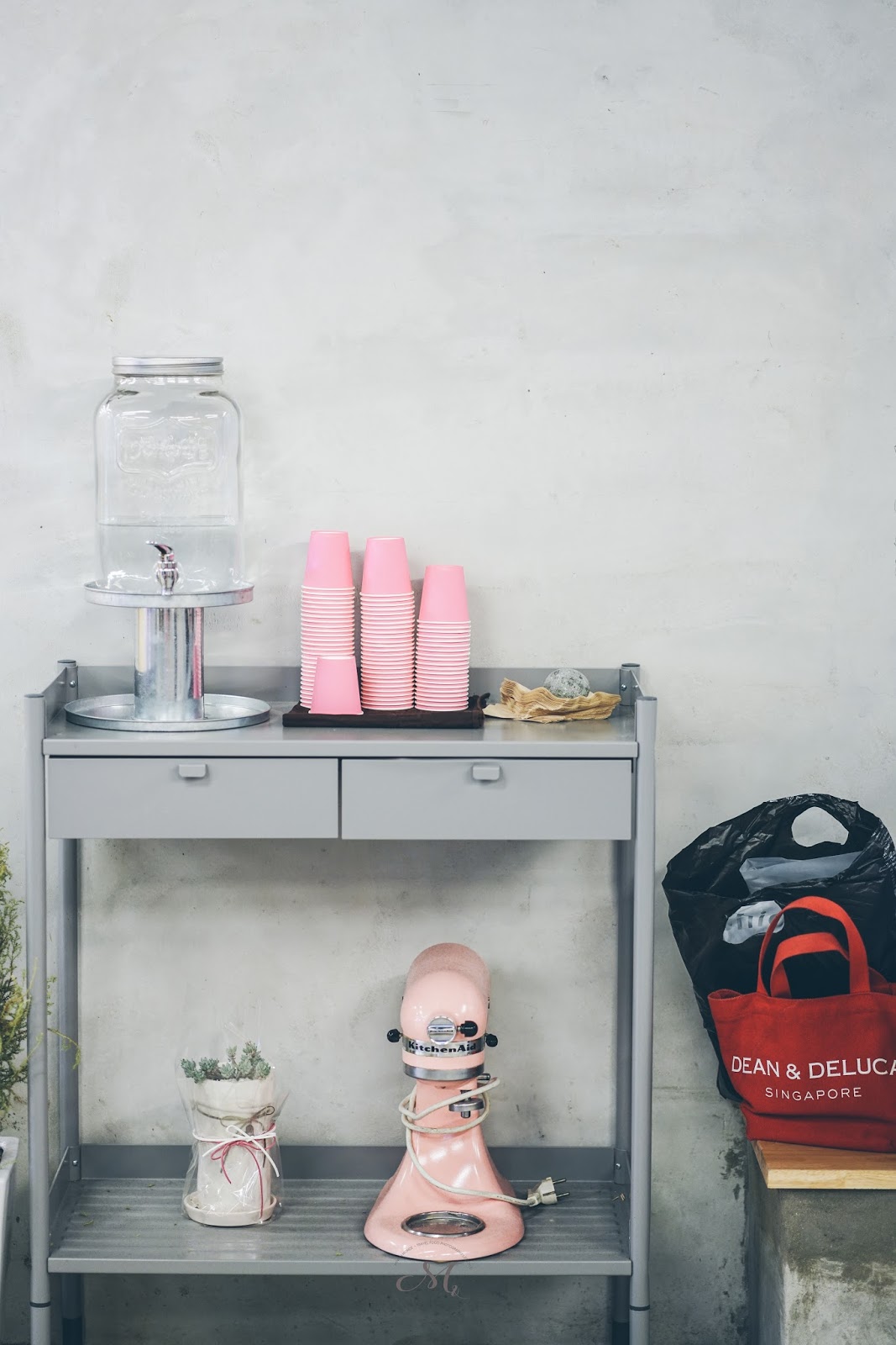 Zapangi The Pink Vending Machine Cafe - Mini en Monde