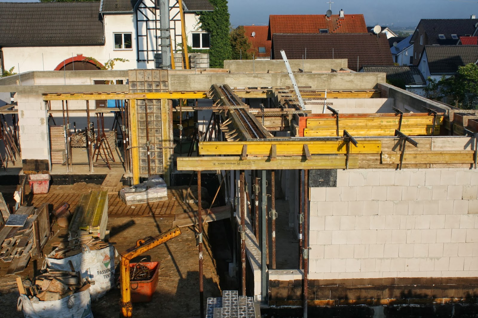 The adventures of family Serrette: Ringbalken ist fast fertig