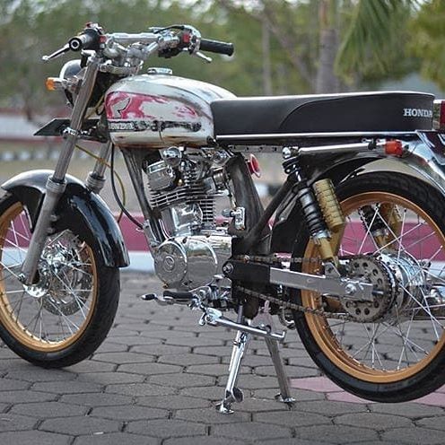 20 Gambar HD Modifikasi CB 100 Warna Putih Terbaru 2020