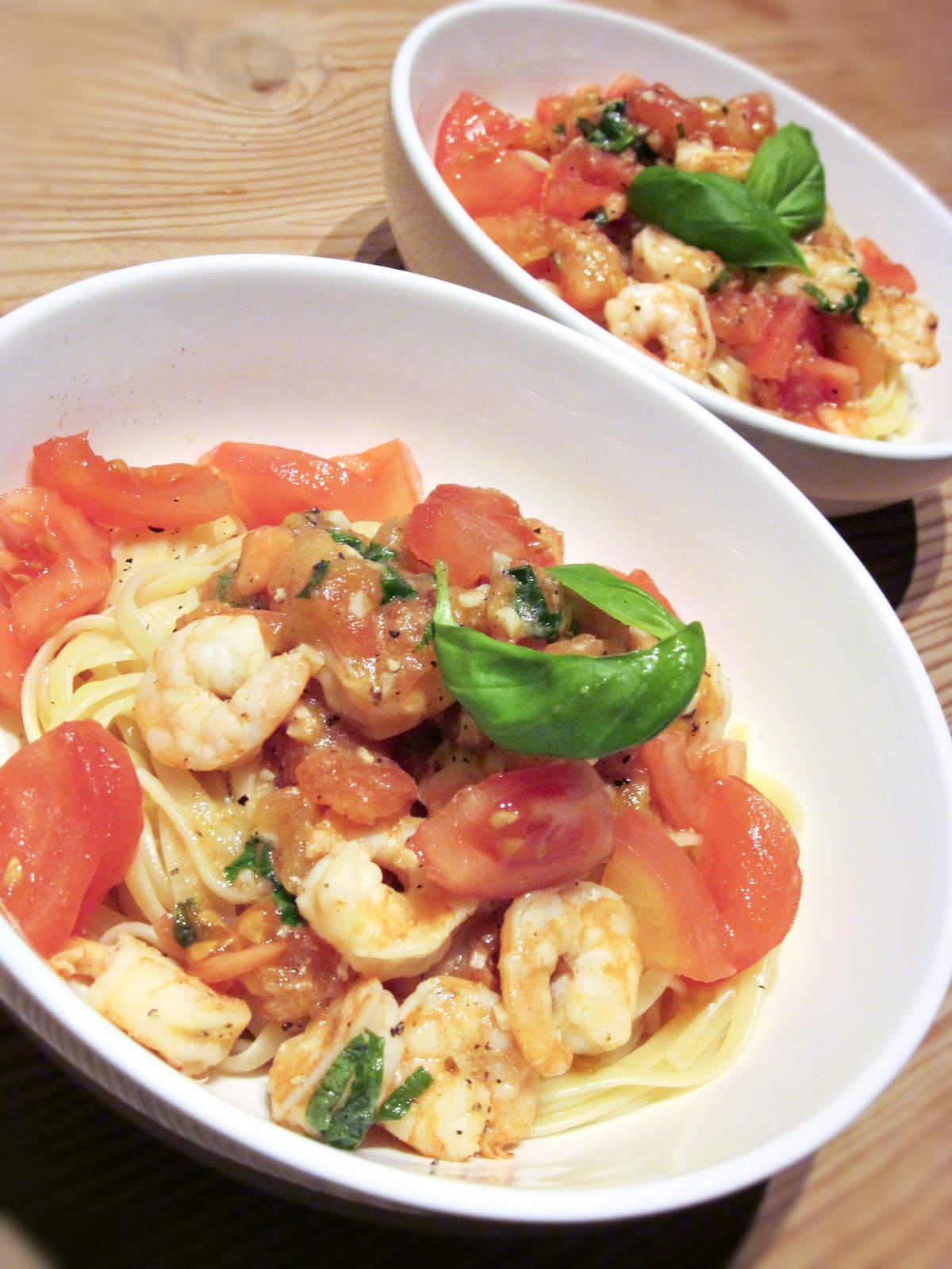 Christmas Countdown-recept: Pasta met scampi, tomaat en basilicum