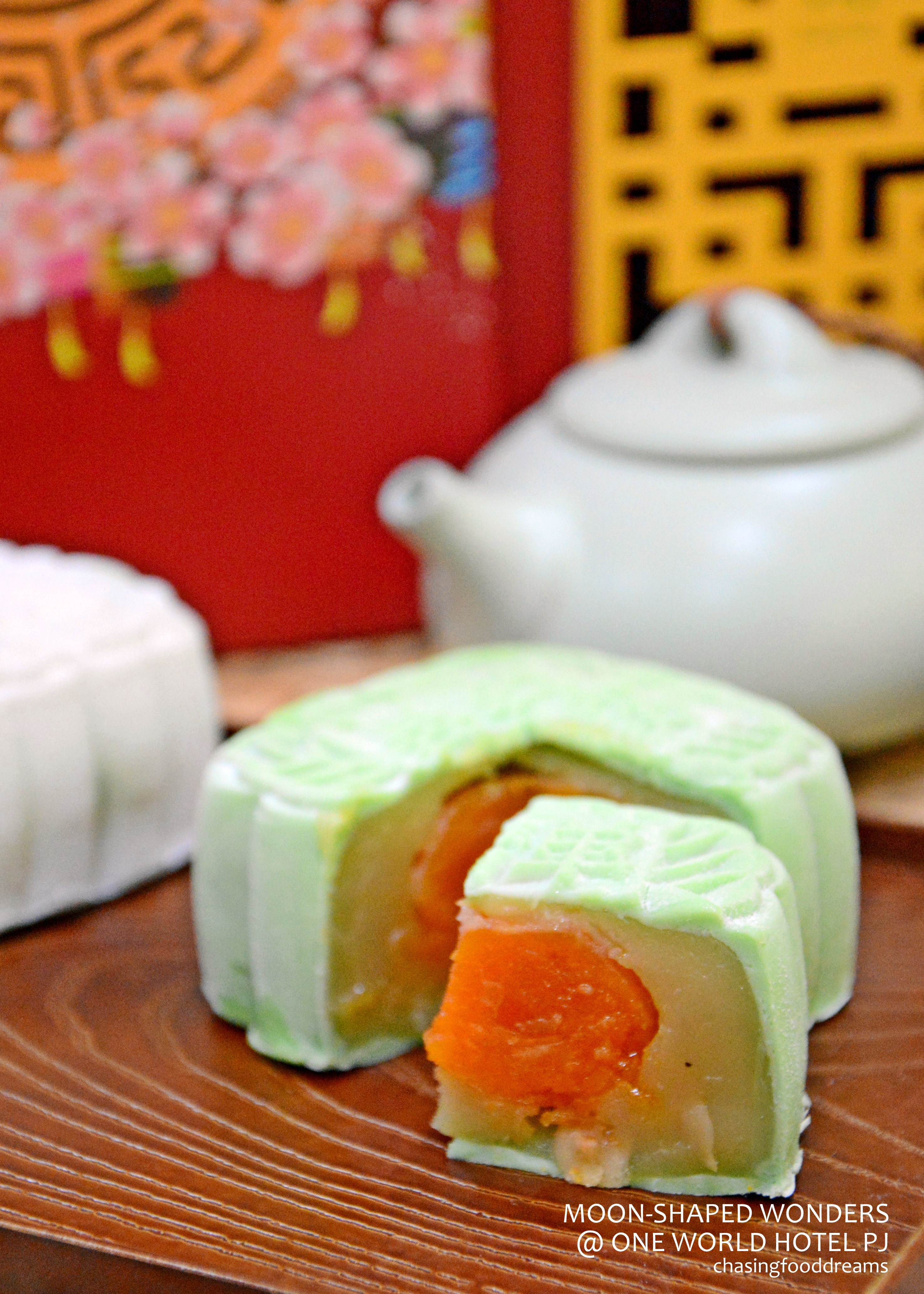 CHASING FOOD DREAMS: Mid-Autumn Mooncakes 2020 @ Zuan Yuan, One World ...