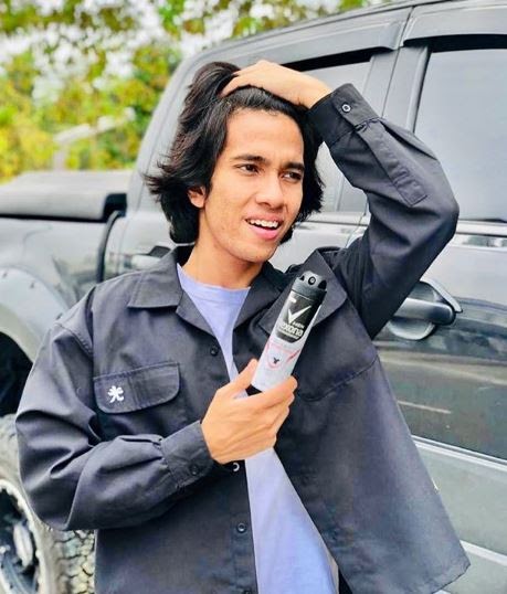 Biodata Penuh Naim Daniel - Biodata Penuh