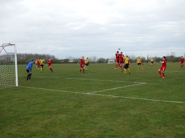 Crowle Colts v Dinnington Town