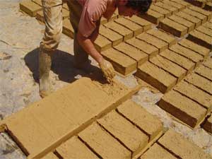 somosxinkas.com: ARTE: EL ADOBE COMO MATERIAL DE CONSTRUCCIÓN ANCESTRAL