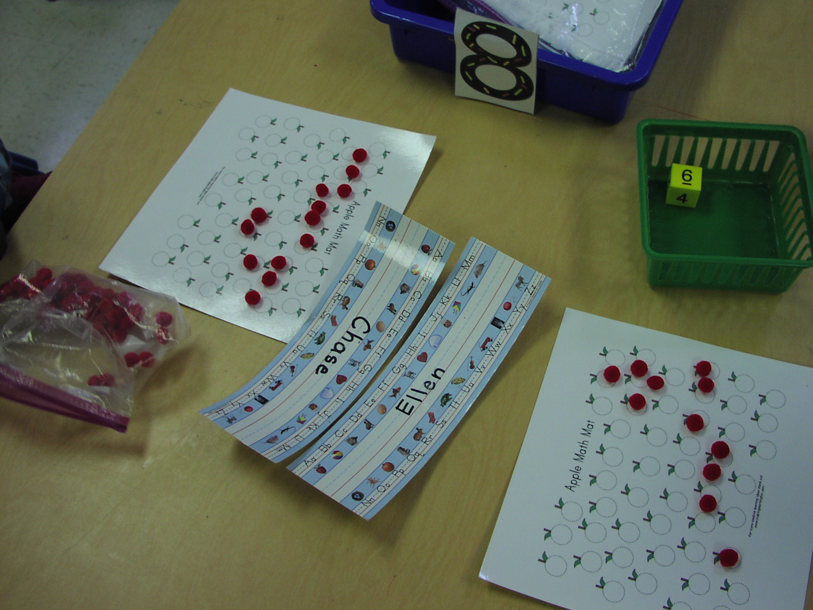 Keen On Kindergarten: Apple Themed Math Work Stations